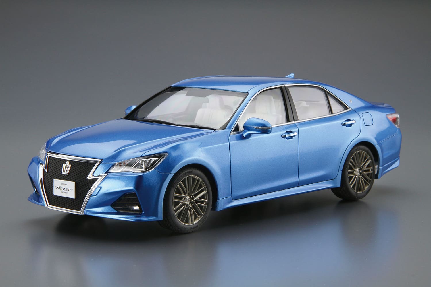 1/24 Aoshima Model Car #42 Toyota Crown Athlete G 2015 - Otaku Middle ...