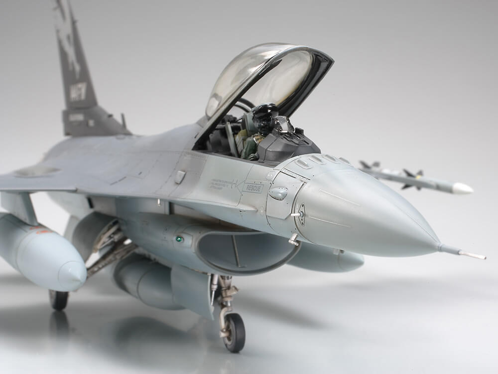 1/48 Tamiya #101 U.S. Fighter General Dynamics F-16C (Block 25/32) Fig ...
